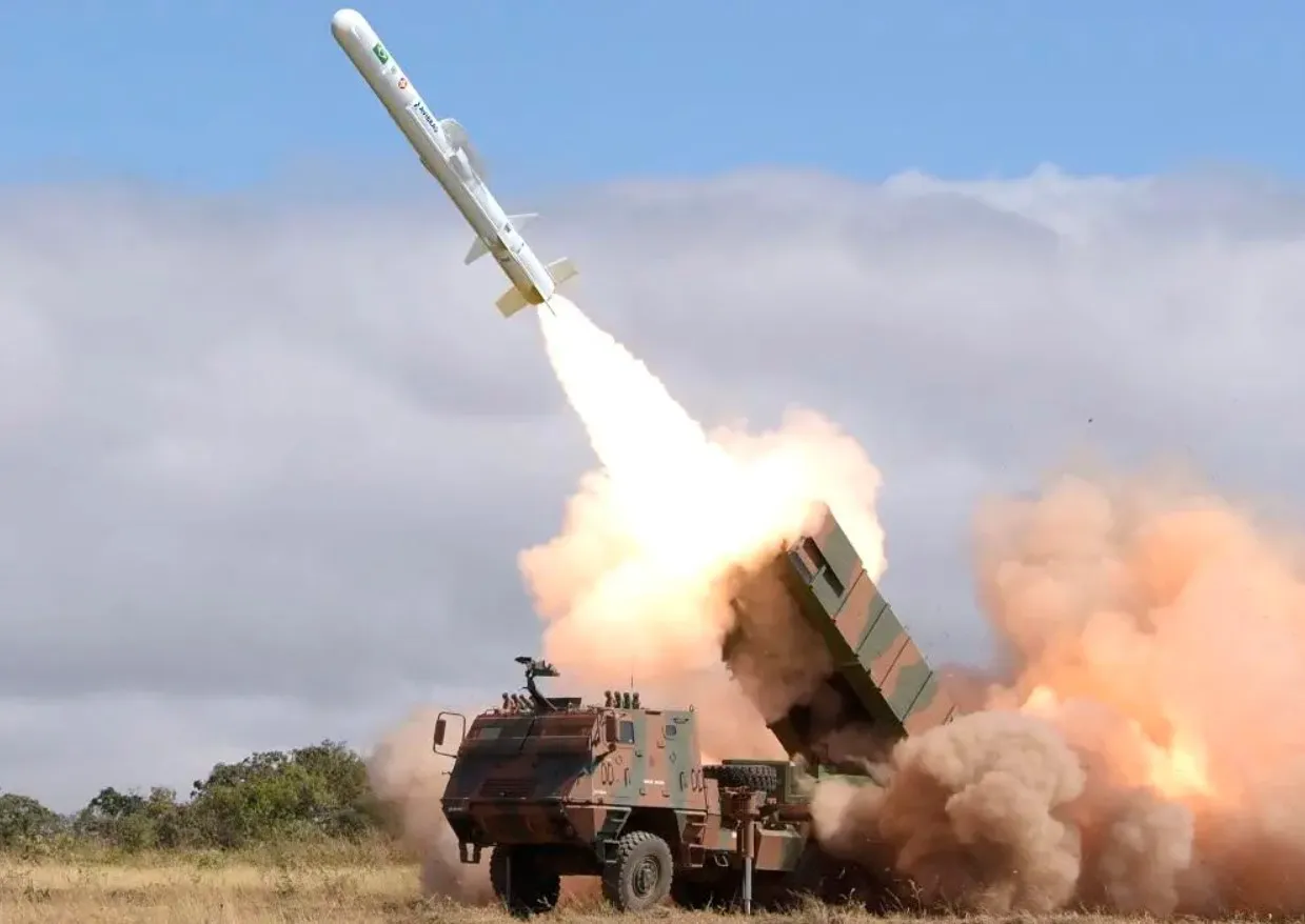 На виставці LAAD 2025 у Бразилії показали бойові машини Tatra - ZUBR.in.ua