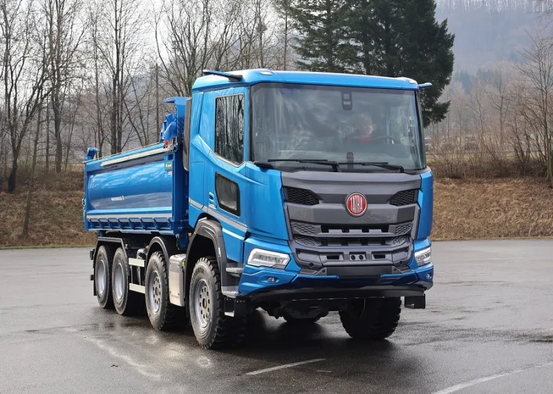 На Bauma 2025 дебютували два потужні самоскиди Tatra Phoenix - ZUBR.in.ua