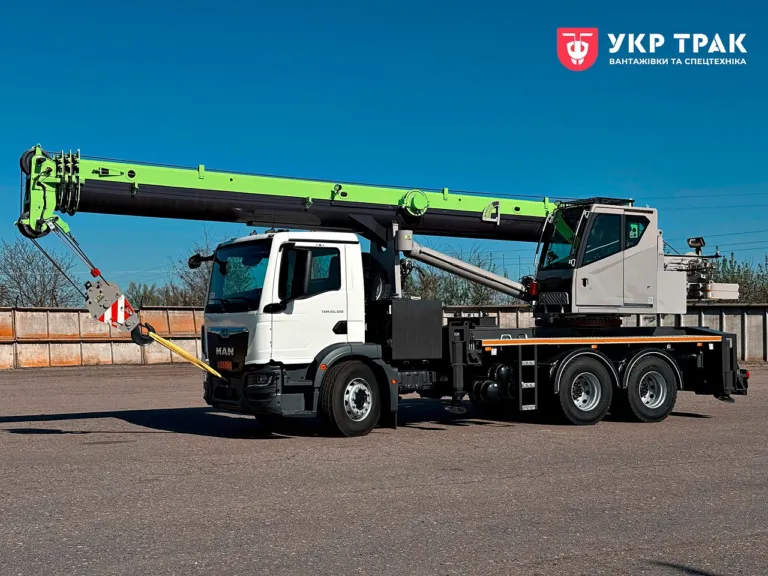 В Україні виготовили новий автокран на базі MAN - ZUBR.in.ua
